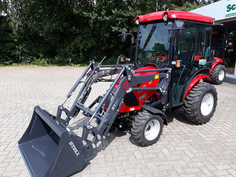 Tym T273 HST Allradtraktor.jpg