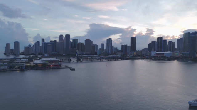 A Night to Remember: Miami Vibes Magazine's September Cover Party at ...