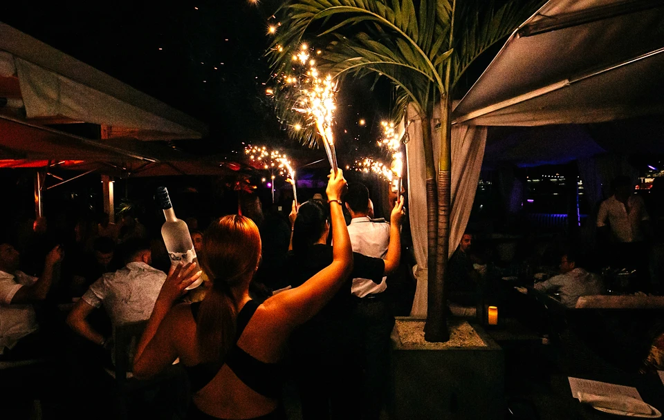 The Deck at Island Gardens: Miami’s Ultimate Waterfront Dining and ...