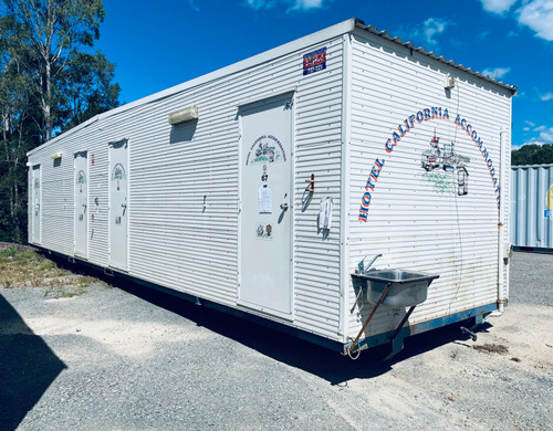 13m 4 room building | Menz Trading & Hire