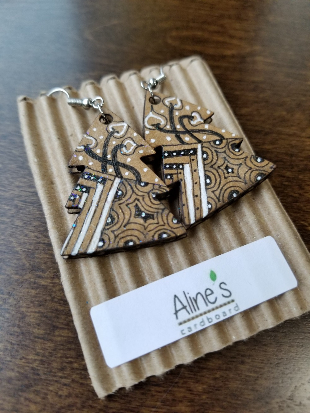 Cardboard Jewelry | Aline's Cardboard