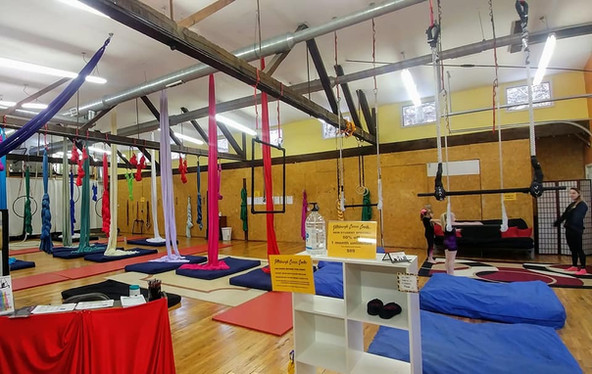 Pittsburgh Aerial Silks | Pittsburgh Circus Arts