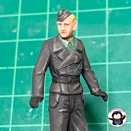 Painting a German Panzer Crewman