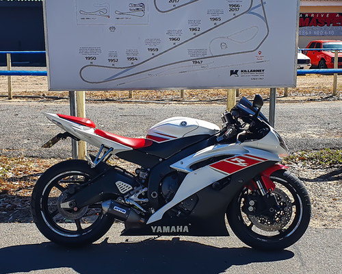 YZF-R6 06 - 07 Frame Mounted Crash Bobbins | Cane Industries