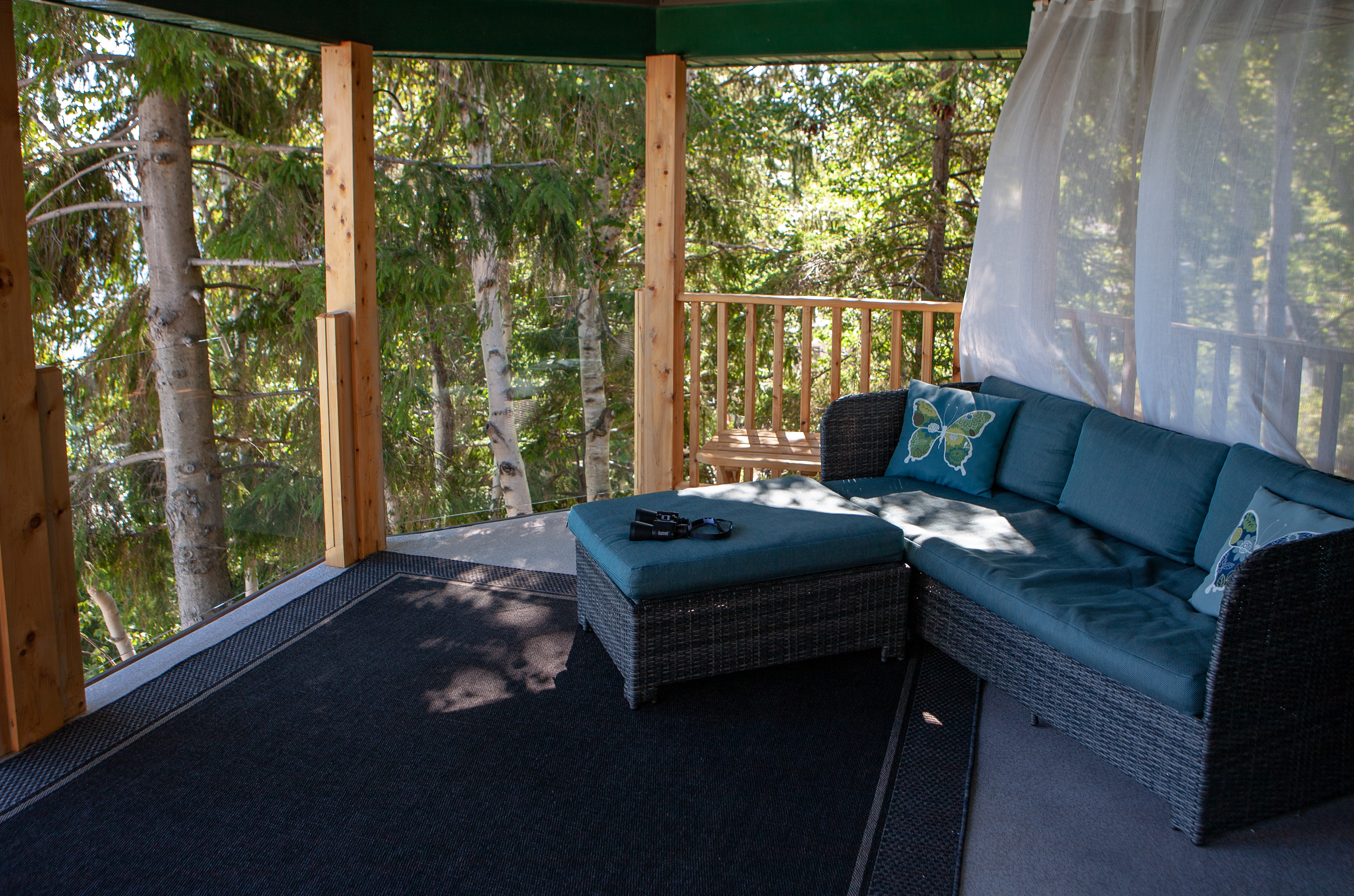 On The Rocks Guest Inn - Photo Gallery