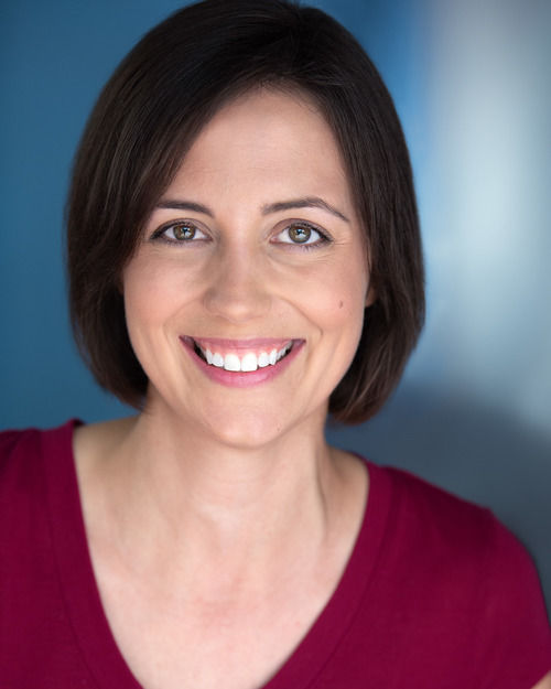 Lisa Walton's "Universal" appeal!