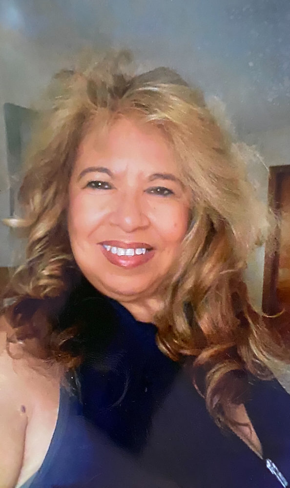 Christine Jennette 2022