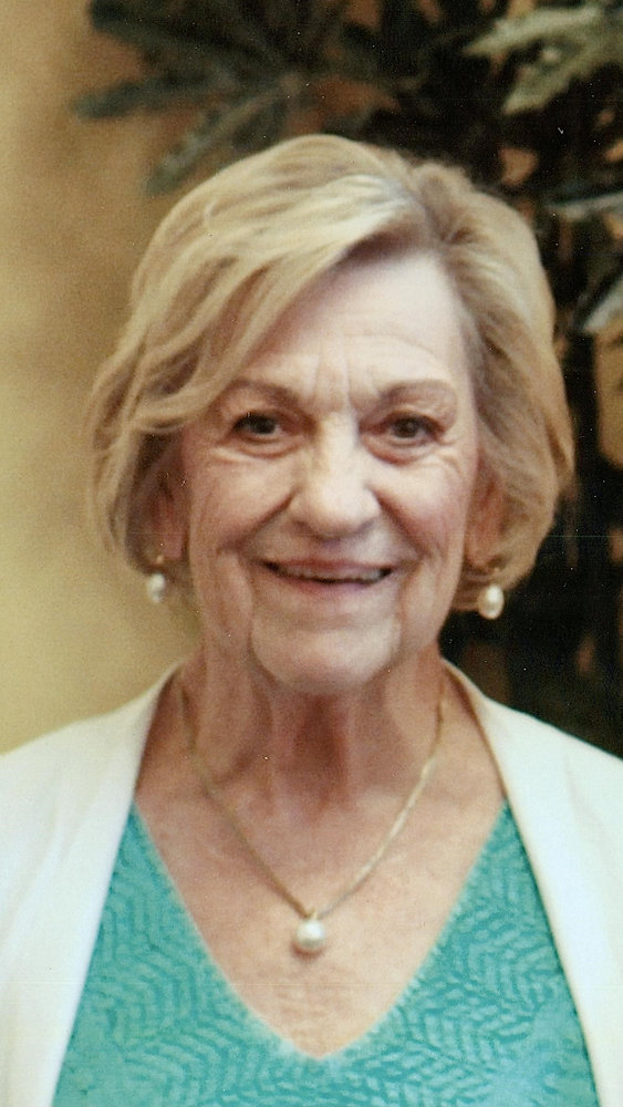 Lucille Godbout 1932-2021