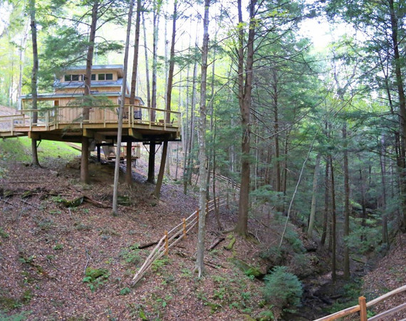 Maple Treehouse | Hocking Hills Treehouse Cabins