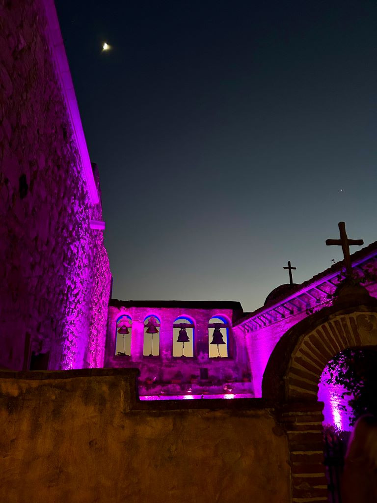 Capistrano Lights at Mission San Juan Capistrano: Holiday Tradition
