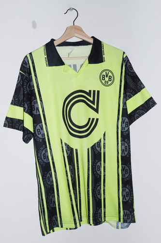 Vintage 90s Fan Made BVB Home Kit Jersey (M) | Fresh Flames Store