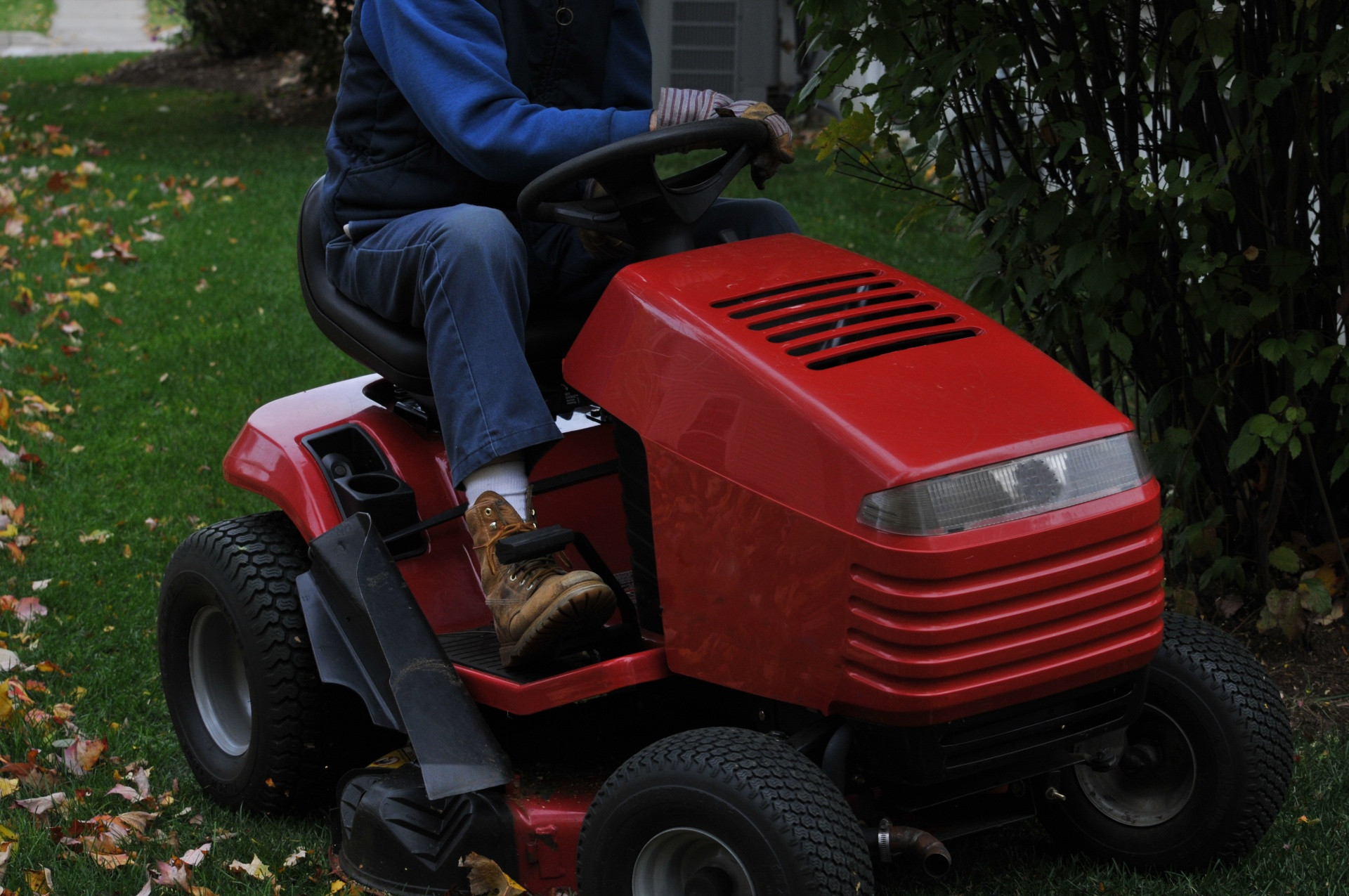 Lawn Services Cape Breton Nova Scotia lawn-services-cape-breton-nova-scotia