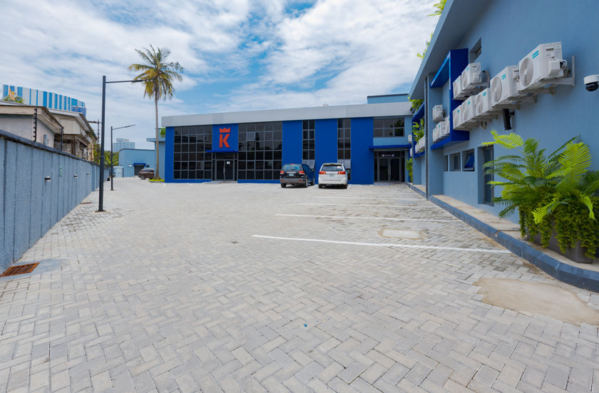 Spacefinish | Empowering Global Companies with Cutting-edge Workspaces.