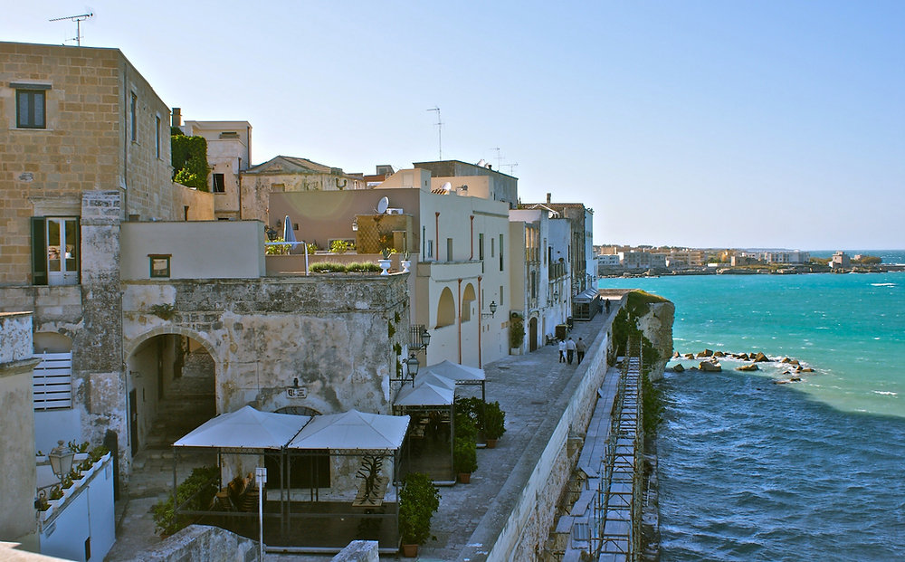 Mosaics and Martyrs: The Espressino Travel Guide to the Best of Otranto