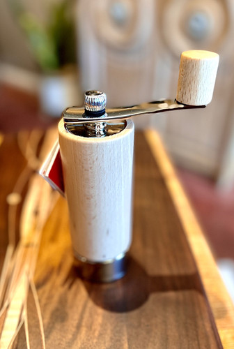 Isen Natural Wood Pepper Mill With Crank Handle, u'Select, 18 cm – 7 ...
