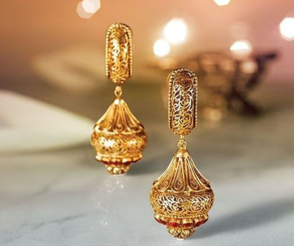 14 Unique Gold Jhumka Earrings Designs You Can't Afford To Miss | South ...