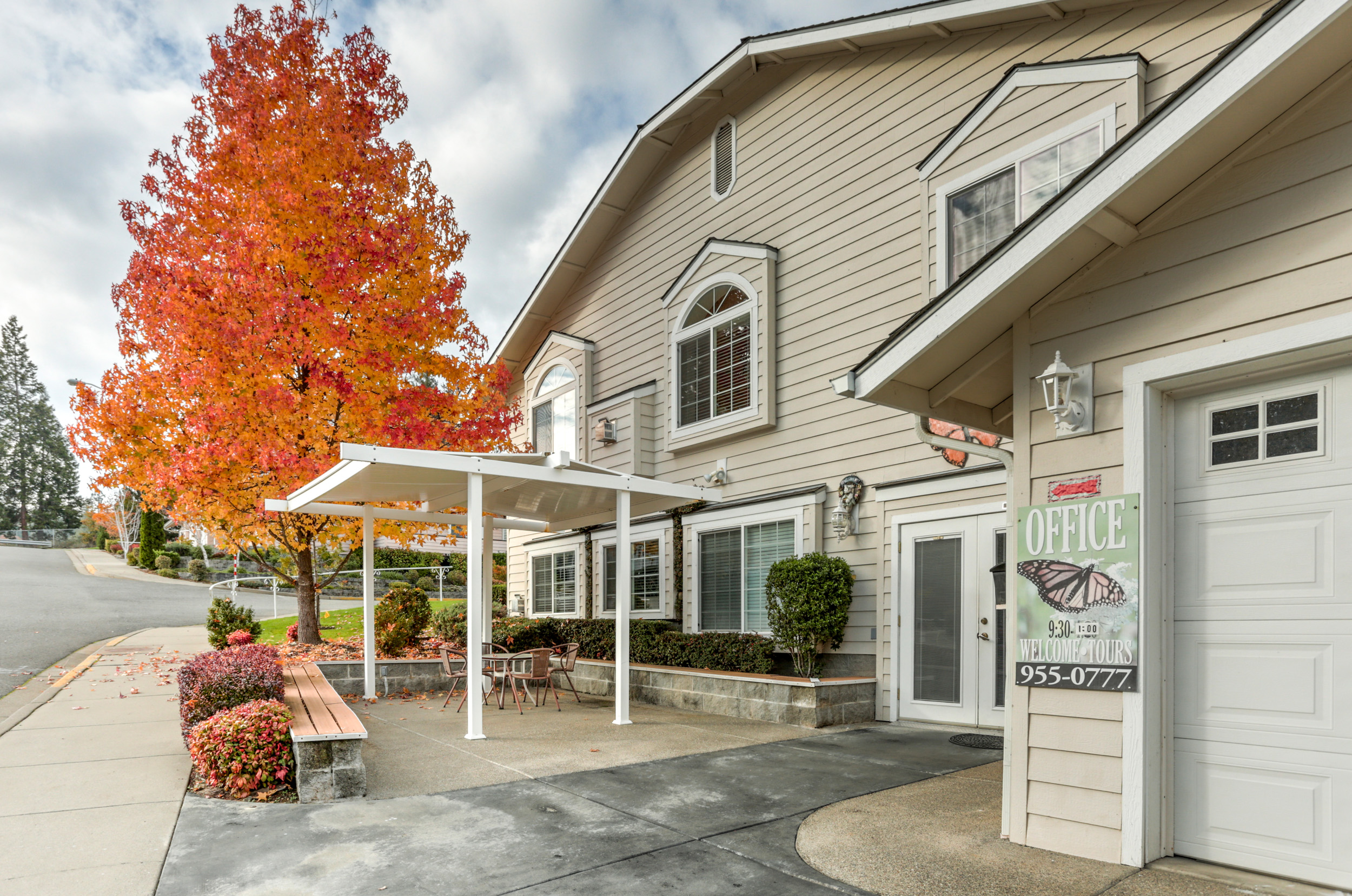 Welcome to Horizon Village, Oregon's Best 55+ Senior Living Community