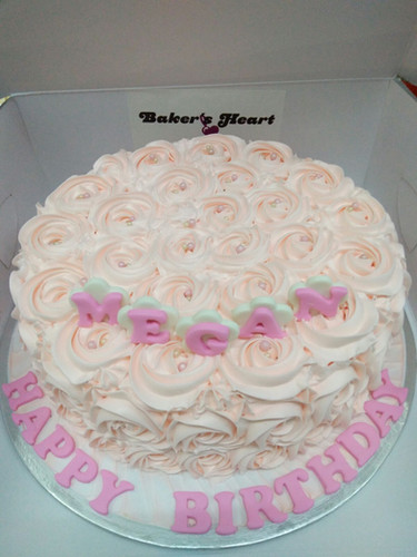 sweet flower rosette cake | Baker's Heart