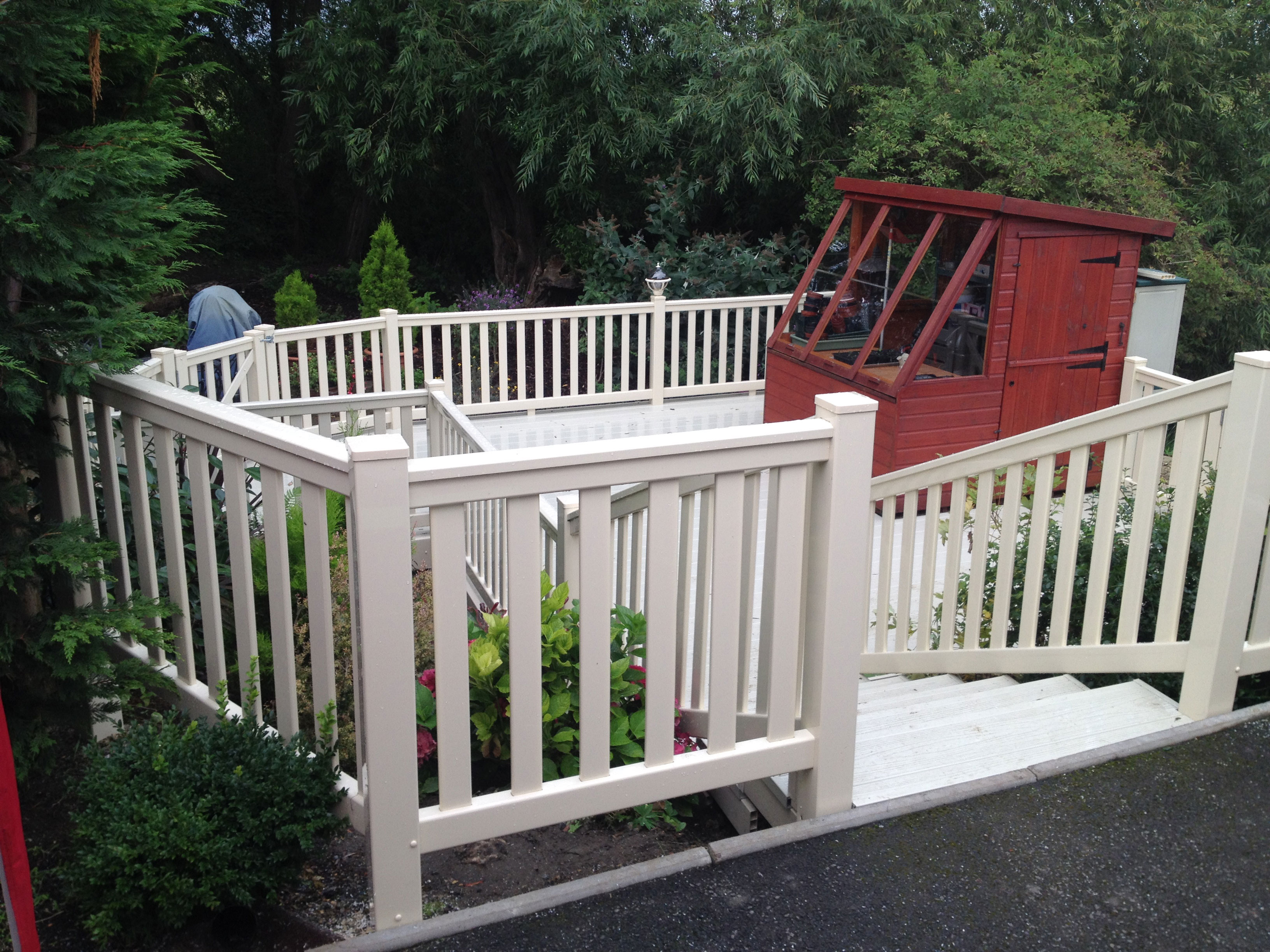 Diamond Decking - uPVC Maintenance Free Plastic Garden Decking