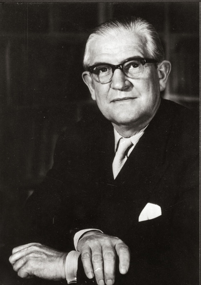 Archie McIndoe. A man of many faces