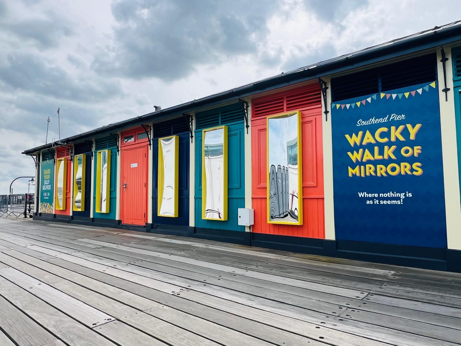 Wacky Walk of Mirrors