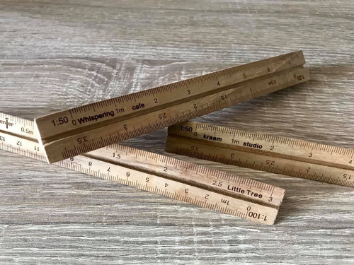 PREMIUM SCALE | 'carpenter