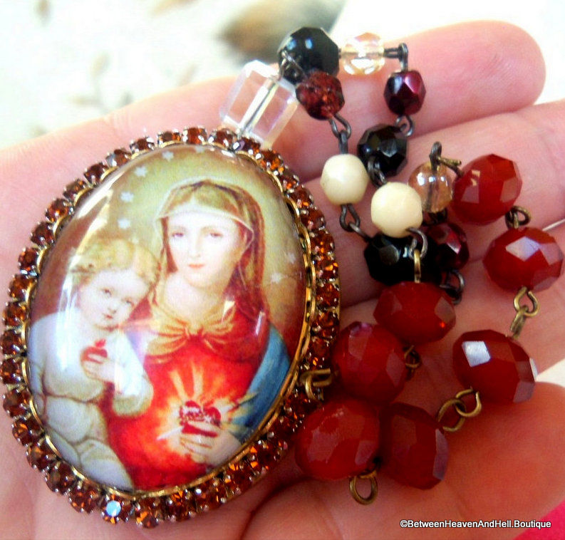 Catholic Gifts | Keepsakes | Rosaries | Vintage Rosary beads | Between ...