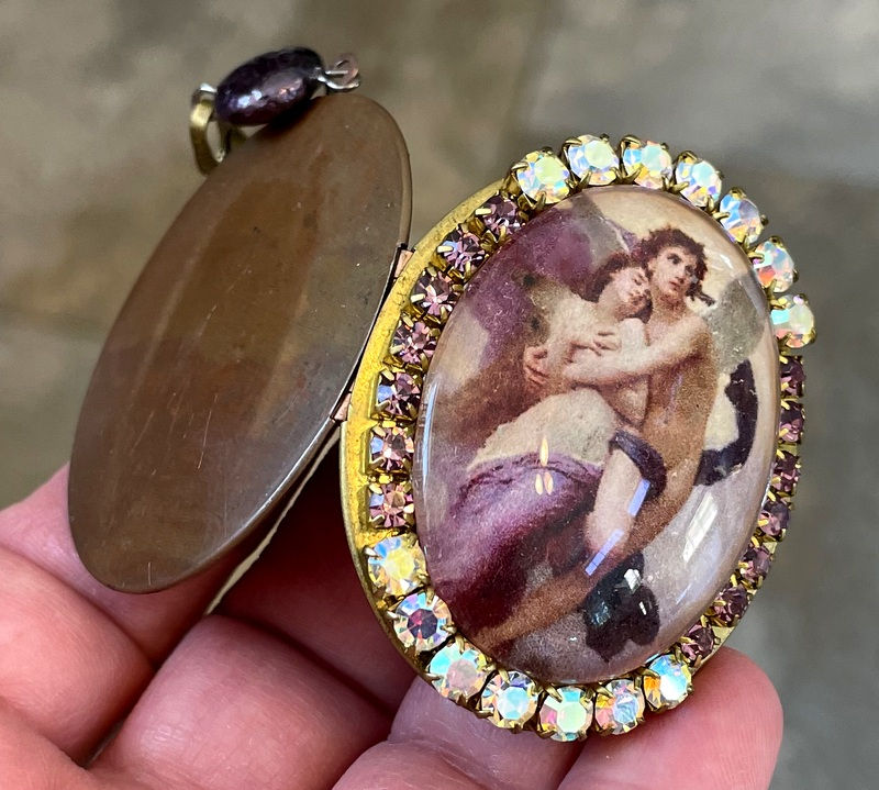 Religious Prayer Lockets | Shrine Lockets | Remembrance Jewelry ...