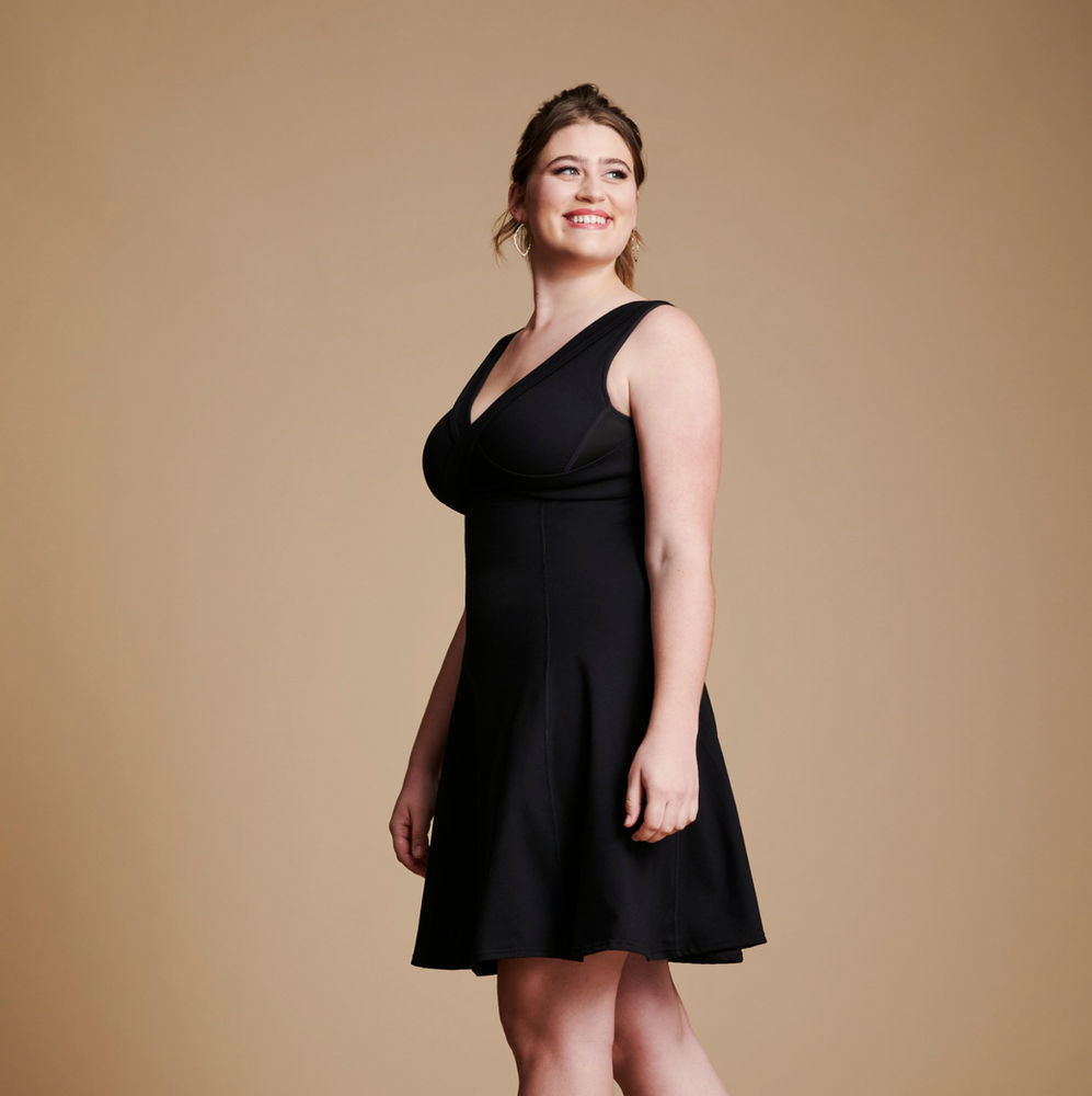 The Best Full Bust Clothing for Confidence and Comfort