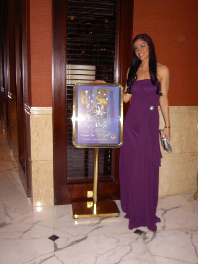 Liza Melfi- Jazz Singer Hong Kong: Professional vocalist: Liza Melfi