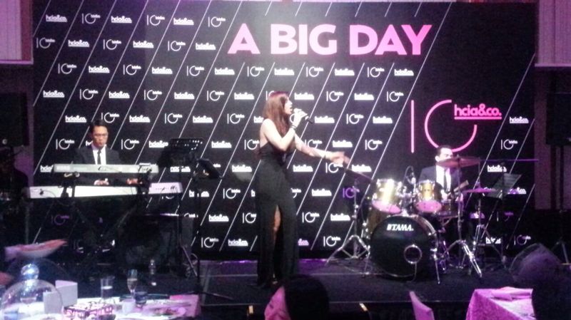 Liza Melfi- Jazz Singer Hong Kong: Professional vocalist: Liza Melfi