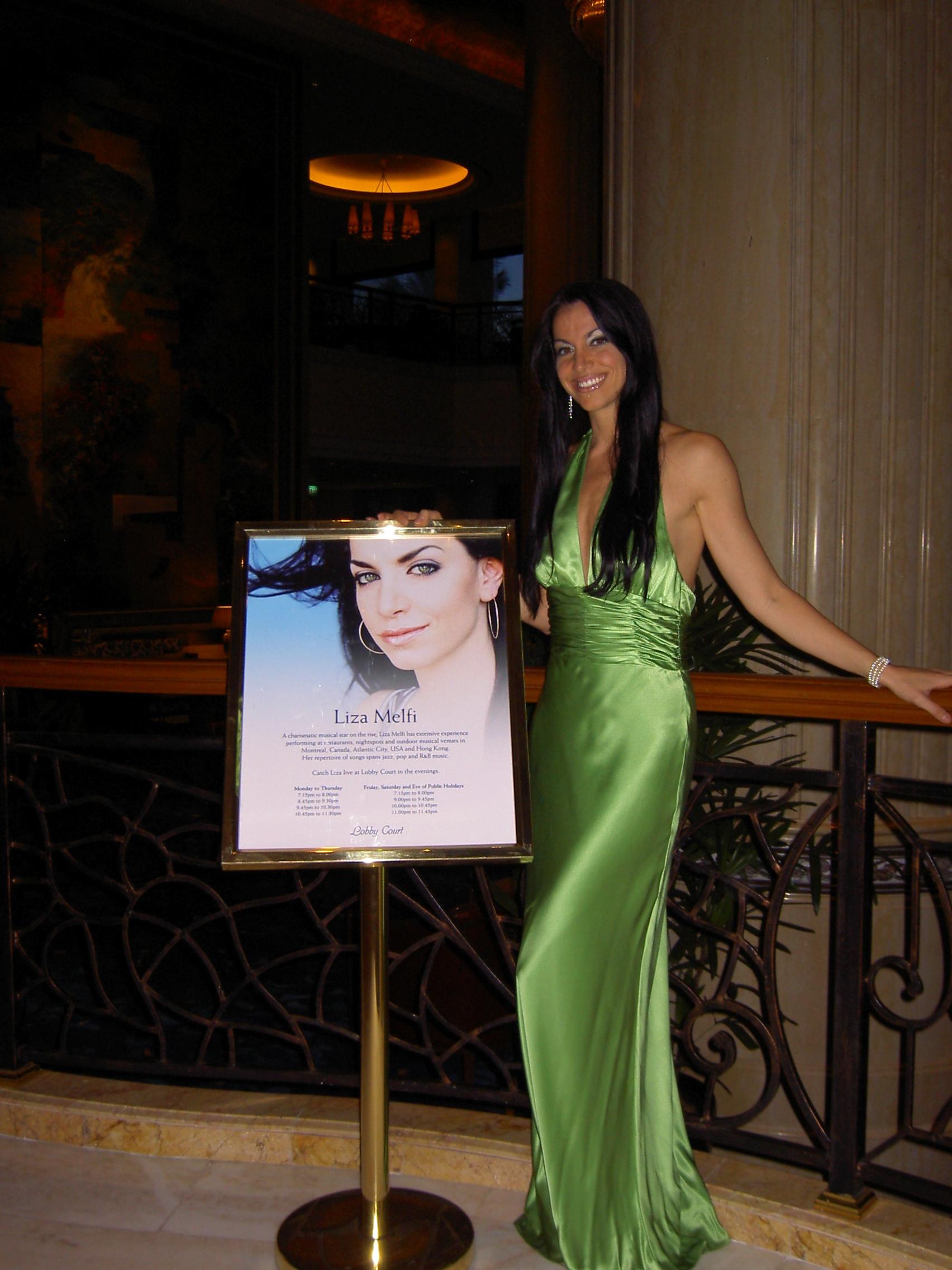 Liza Melfi- Jazz Singer Hong Kong: Professional vocalist: Liza Melfi