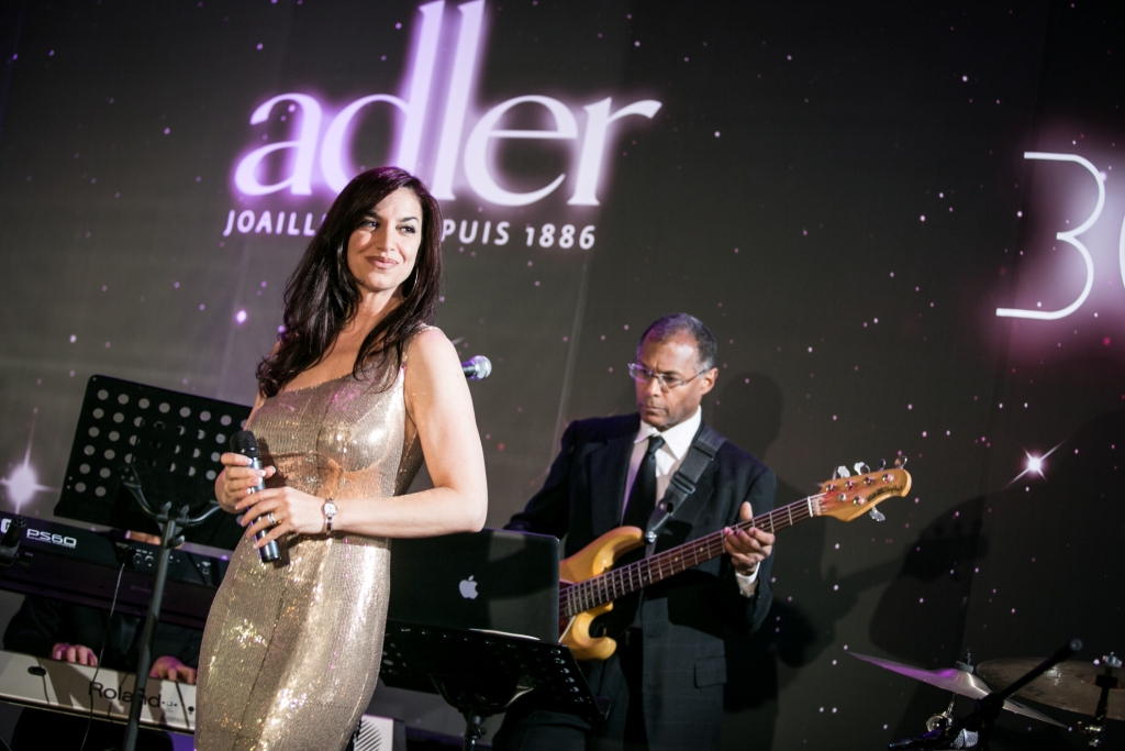 Liza Melfi- Jazz Singer Hong Kong: Professional vocalist: Liza Melfi