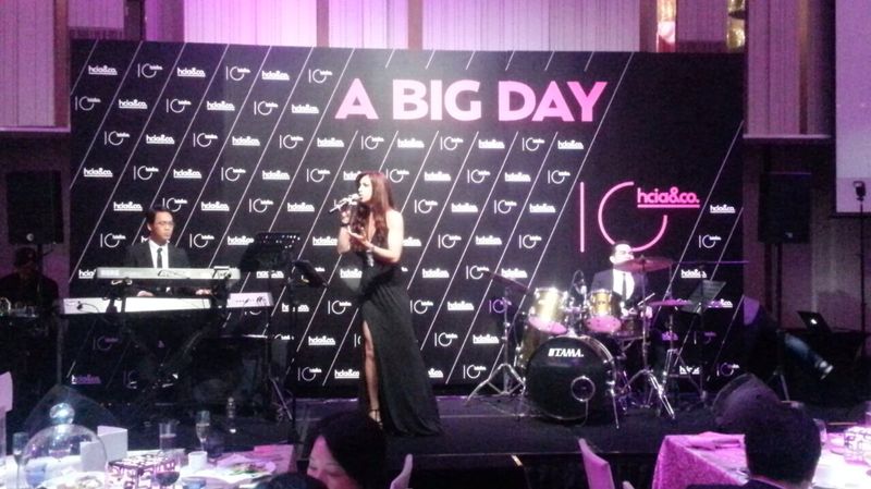 Liza Melfi- Jazz Singer Hong Kong: Professional vocalist: Liza Melfi