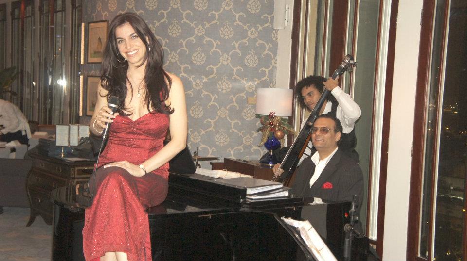 Liza Melfi- Jazz Singer Hong Kong: Professional vocalist: Liza Melfi