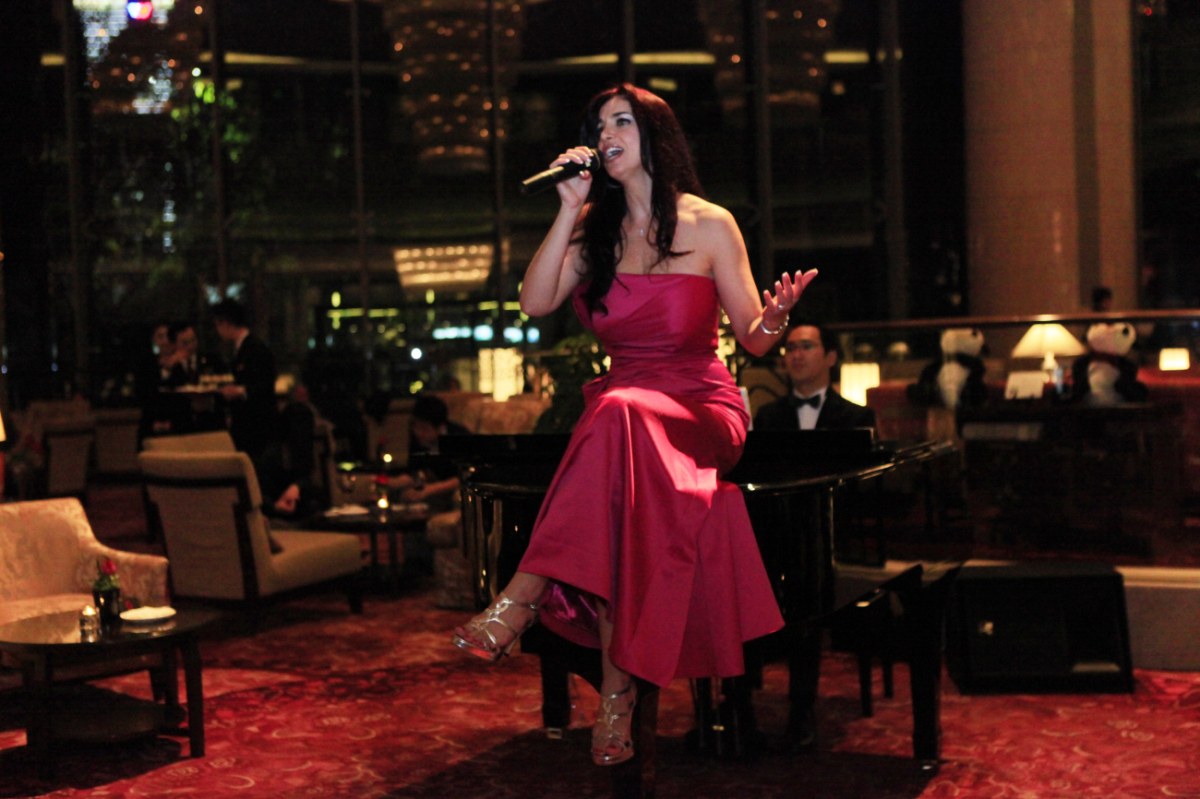 Liza Melfi- Jazz Singer Hong Kong: Professional vocalist: Liza Melfi