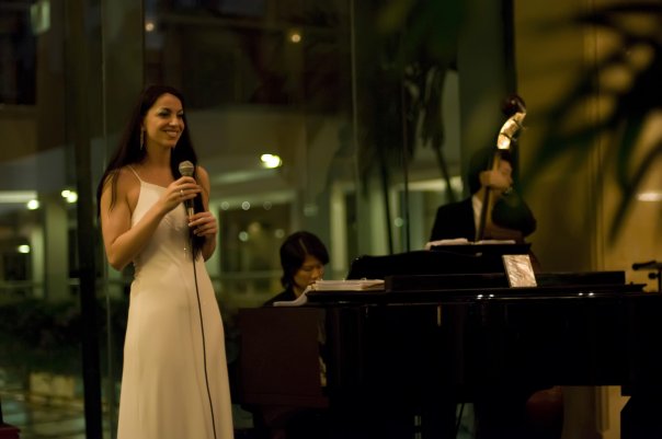 Liza Melfi- Jazz Singer Hong Kong: Professional vocalist: Liza Melfi