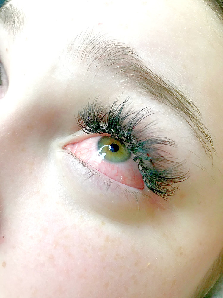 Bad Eyelash Extensions and Removals
