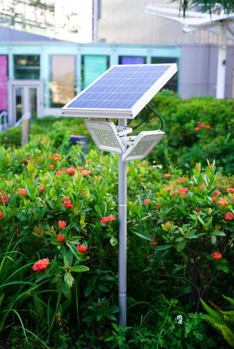 Sol-Grow Solar LED Garden Grow Light- Used | OMNIPV