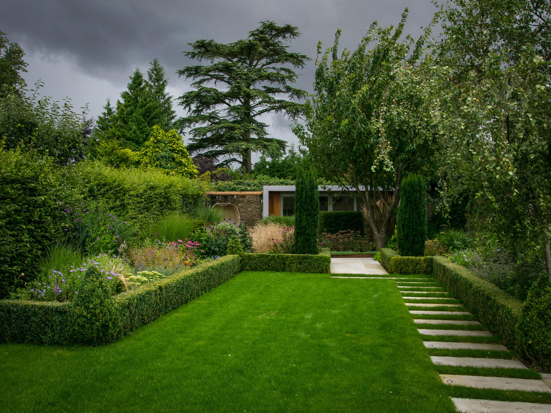 ARC Landscaping | UK | Turf, Fencing, Paving, Garden Services