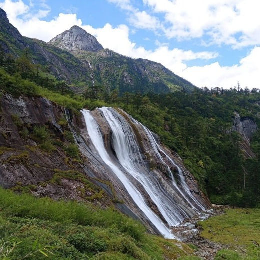 Anini Pomo Trekking Package