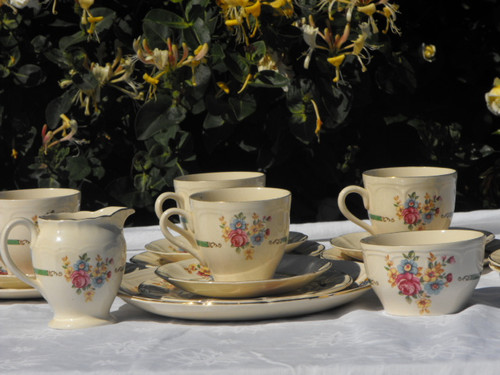 Royal Art Pottery Longton Staffordshire | digforvintage