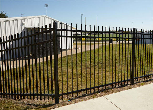 A Comprehensive Guide To Different Types Of Industrial Safety Fences ...