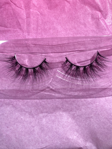 M018f | Glamour Lashes