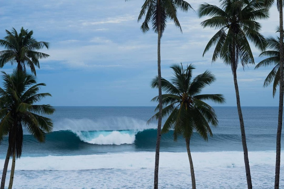 THE BEST SURF SPOTS IN SIARGAO ISLAND, PHILIPPINES.