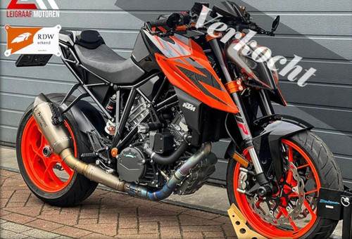 KTM 1290 Superduke R - Titanium Akrapovic - Carbon - | Leigraaf Motoren