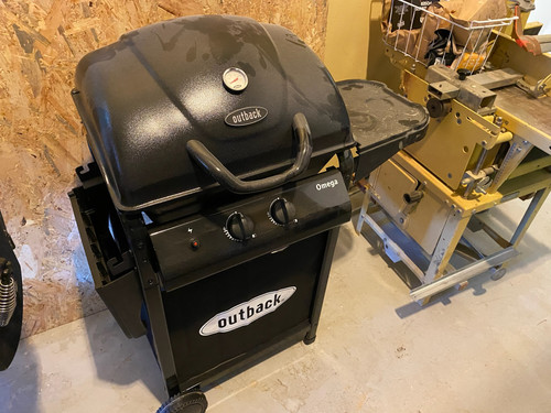 SELT / SOLD Gasgrill Omega 200 Outback (ónotað) | Efnisveitan