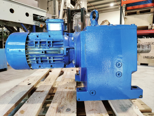 Getriebebau NORD mótor, 7.5 kW | Efnisveitan