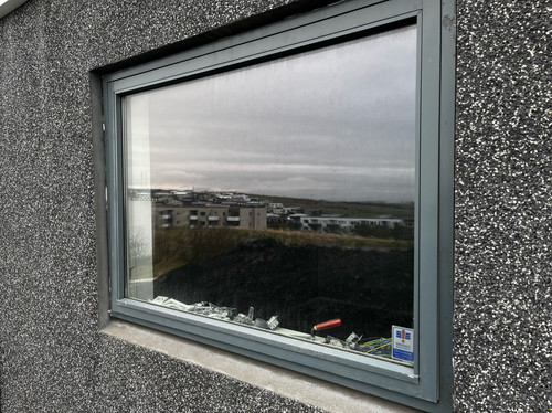 SELT / SOLD - Opnanlegur gluggi - B163 x H120 sm. | Efnisveitan