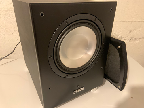 SELT / SOLD Canton Digital Amplifier Subwoofer | Efnisveitan